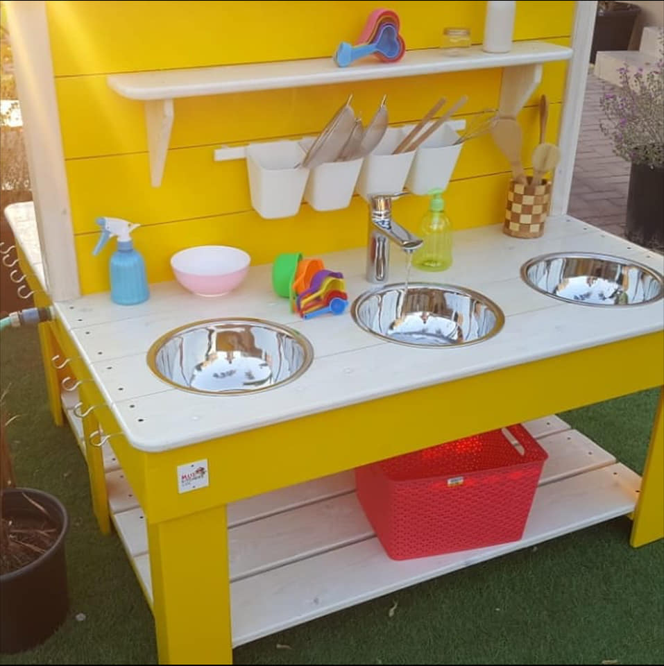 Back to back kitchen with 6 bowls – Mud Kitchens Carpentry