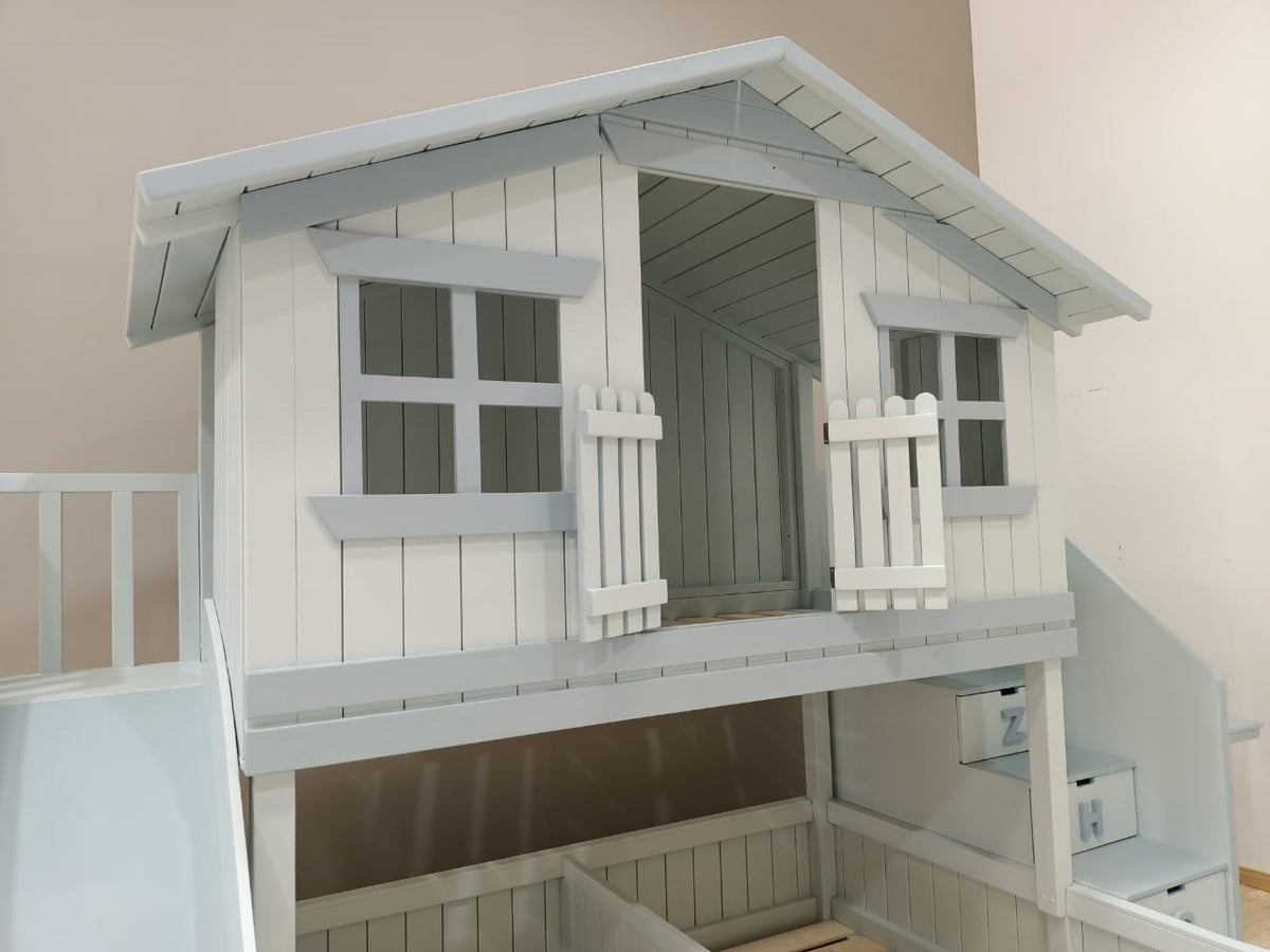 Treehouse with 2-3 beds – Mud Kitchens Carpentry