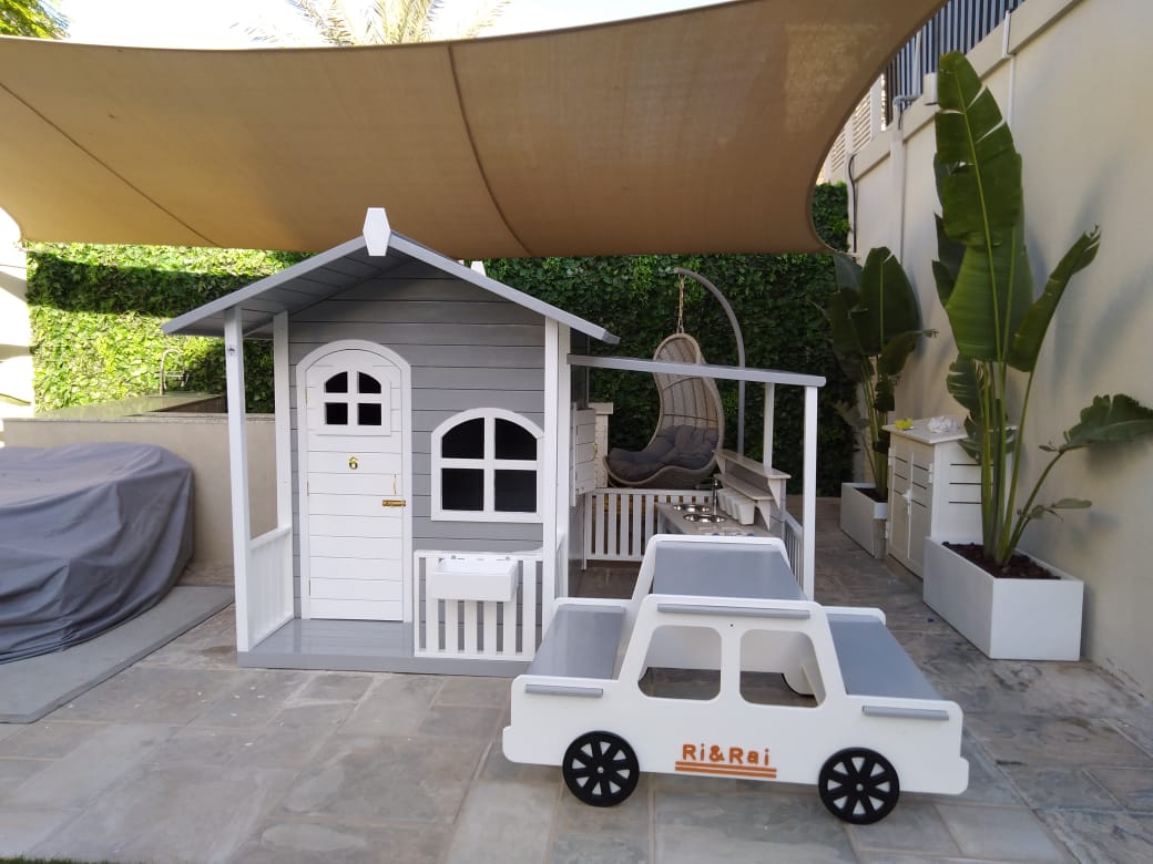 Outdoor picnic table - car – Mud Kitchens Carpentry